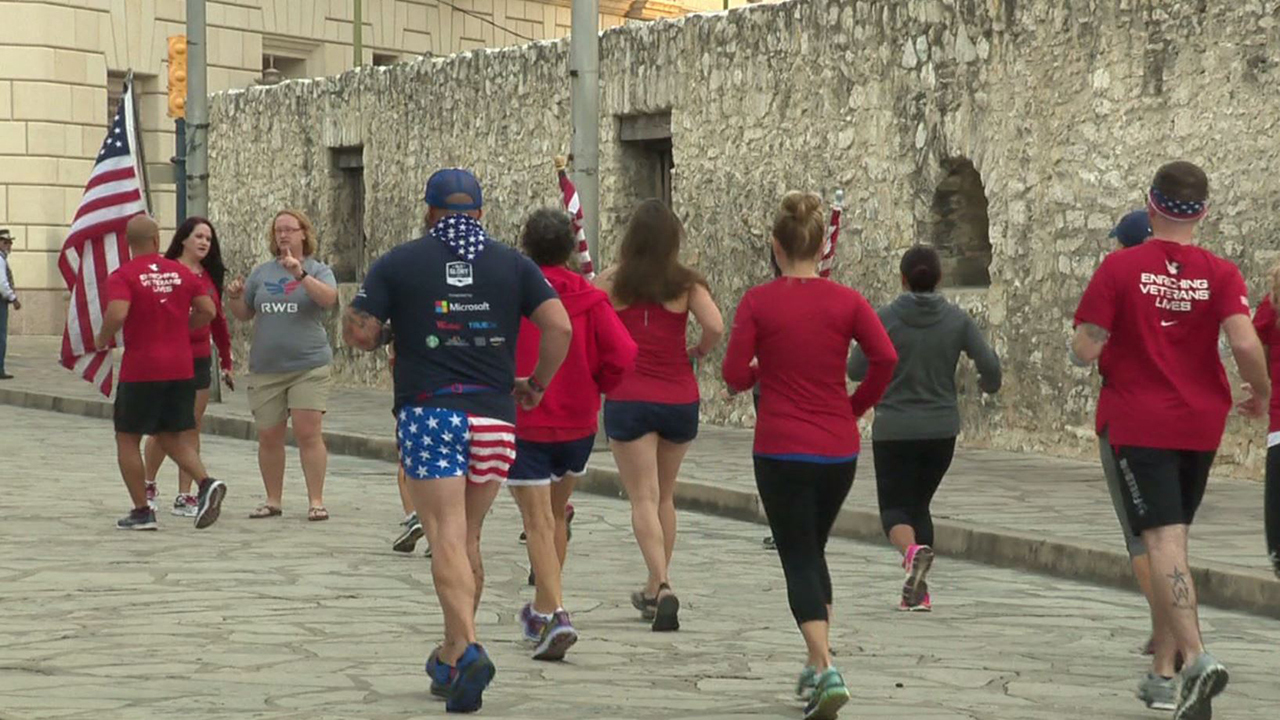 Cross-country flag-carrying relay makes stop in SA